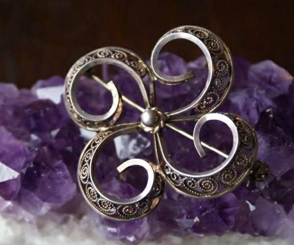 Eldre brosje i sølv- 925S - Epla