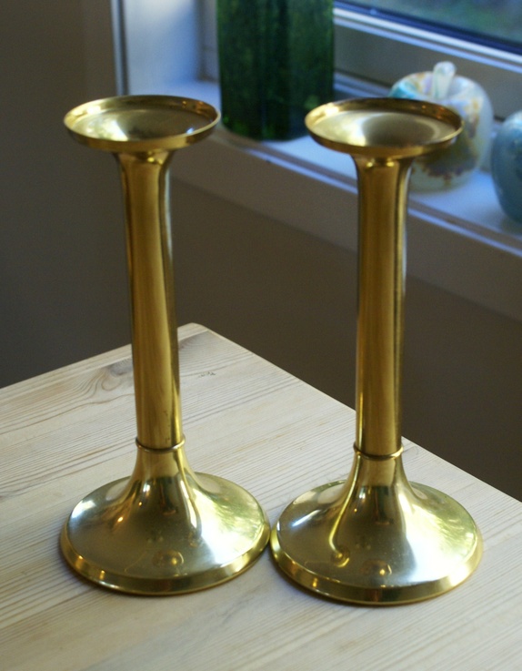 Danmark- To fine lysestaker i messing - Epla