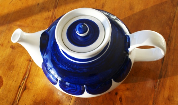 Stilig retro tekanne- Rörstrand - Epla