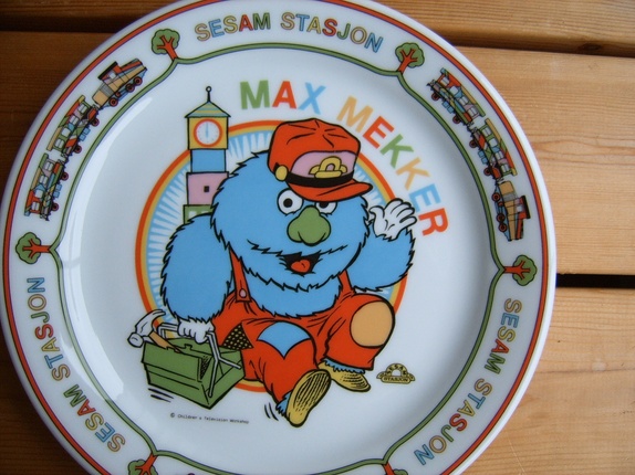 Porsgrund- Max Mekker- To barnetallerkener - Epla