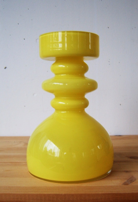 Gul retro vase i glass - Epla