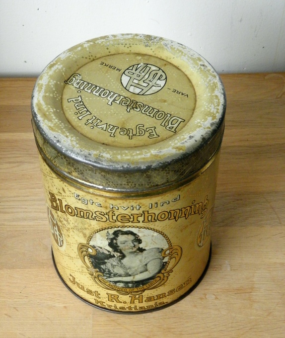 Kristiania- Gammel antikk boks - Epla