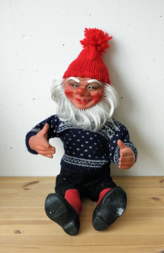 Stor sittende Latex- nisse - Epla