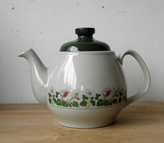 Figgjo- Anitra- Tekanne - Epla