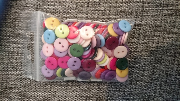 150 stk små knapper! Mix! - Epla