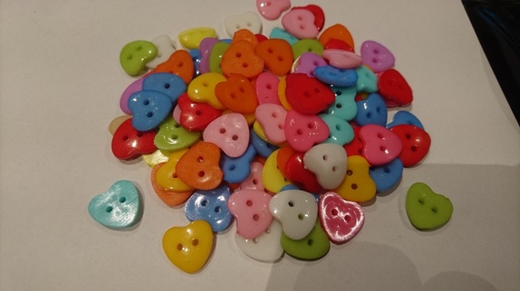 100 stk knapper, hjerter! Mix! - Epla