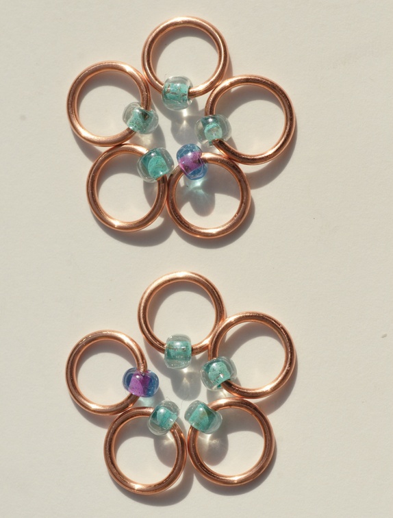 Maskemarkører - Kobberringer med glassperler, 10 stk. (prod. nr. 79) - Epla