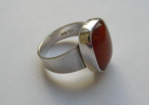 Ring i sølv med Rav - Epla