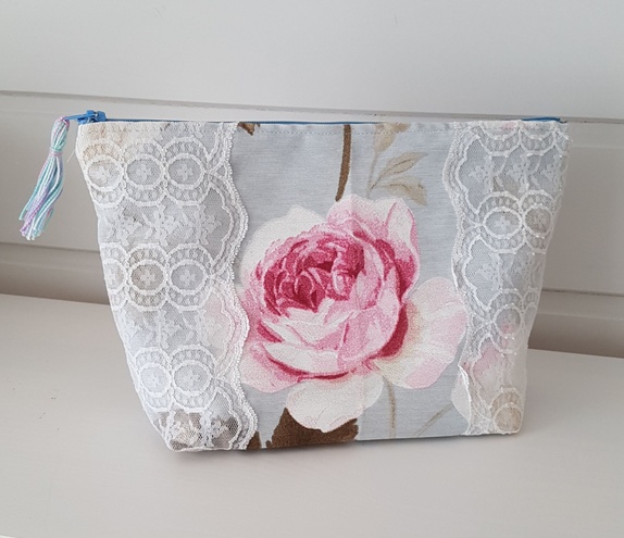 Toalettmappe/sminkepung - Epla