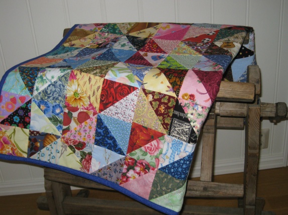 Vattert teppe i lappeteknikk - Epla