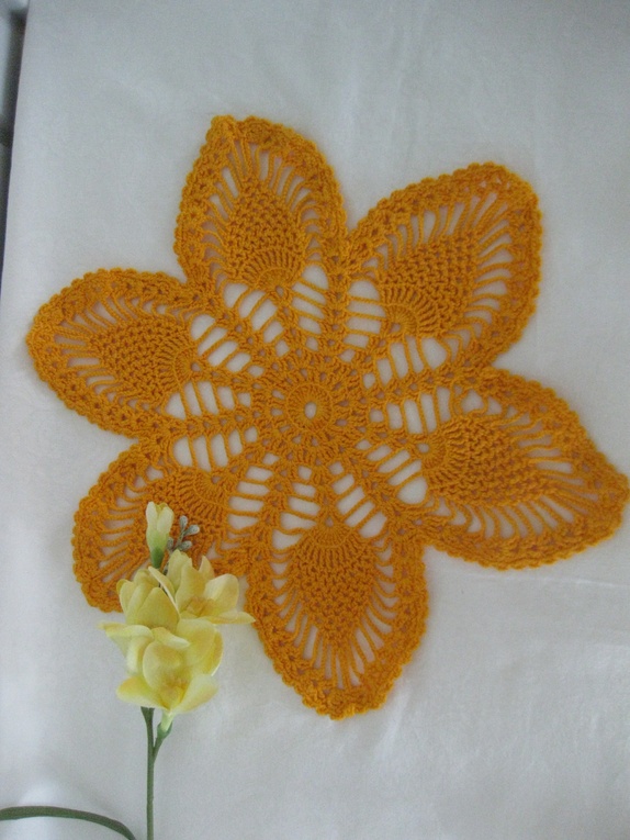 Heklet retro brikke - Epla