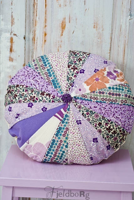 Rund pute, lilla#2 - Epla