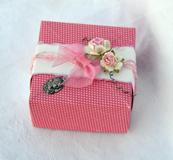 lekkert pyntet gaveboks - Epla