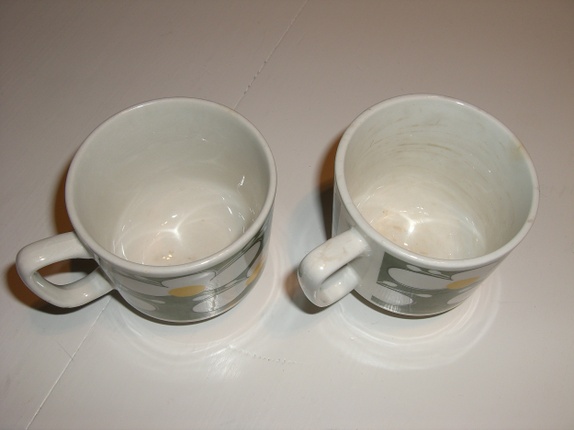 To kaffekopper Nora Stavangerflint. - Epla