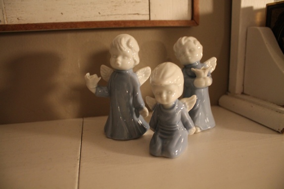 Tre nydelige engler. Ny pris:-) - Epla