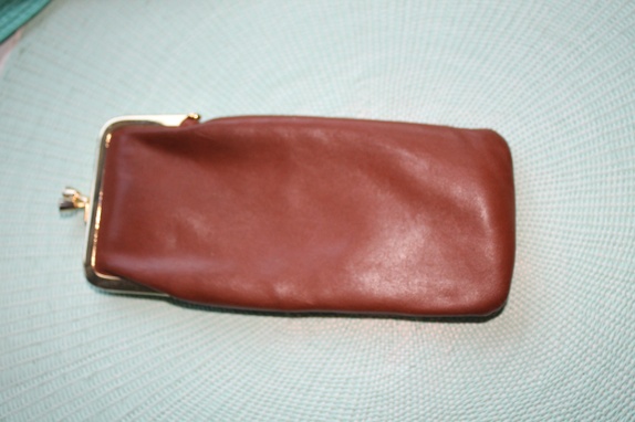 Klassisk brilleetui i skinn,SALG!! - Epla