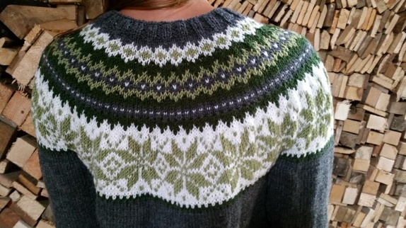 Nancy kofte (M) Mørk grå/grønn - Epla