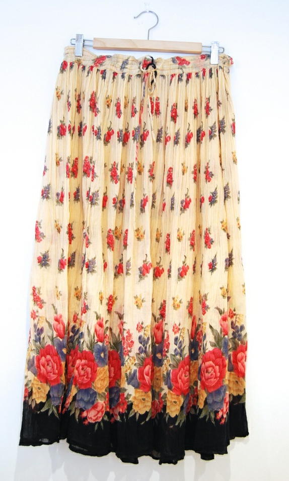 Blomstrete indisk skjørt - Epla