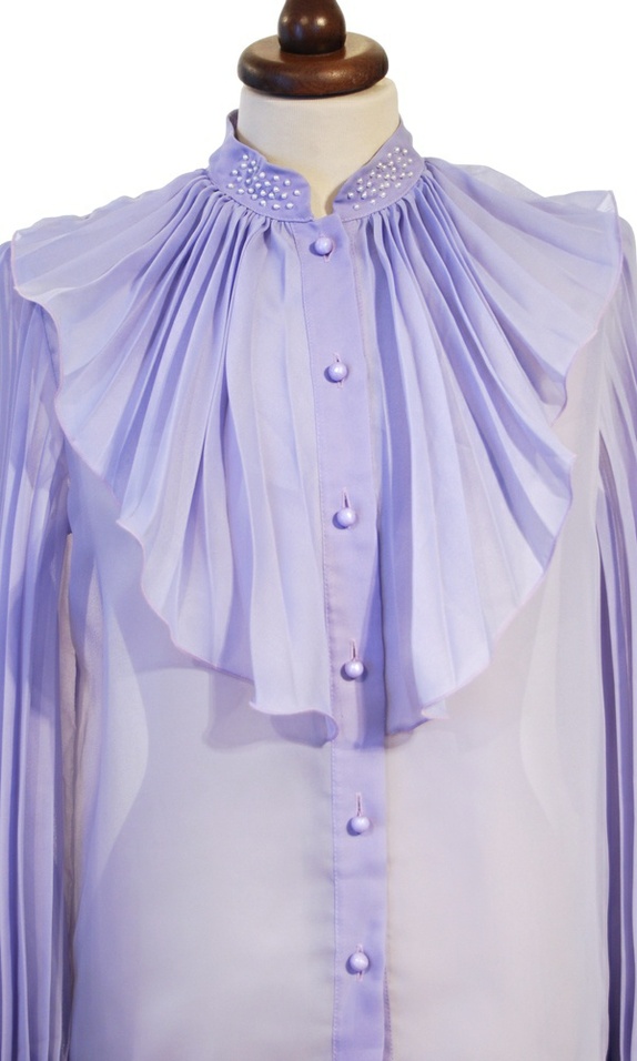 SALG // 70-talls bluse med plissé - Epla