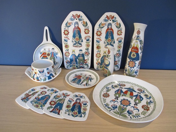 Saga serveringsfat Figgjo Flint - Epla