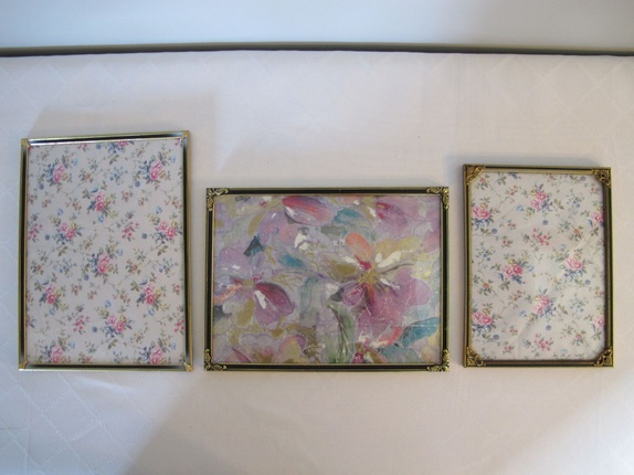 Tre rammer med mørke detaljer - Epla