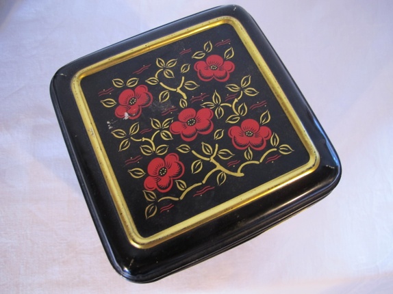 -50% 2 Gamle tebokser - Epla