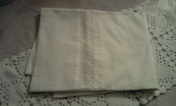 Gammelt vakkert putevar. - Epla