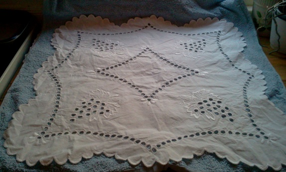 Fin duk, Engelsk hullsøm - Epla