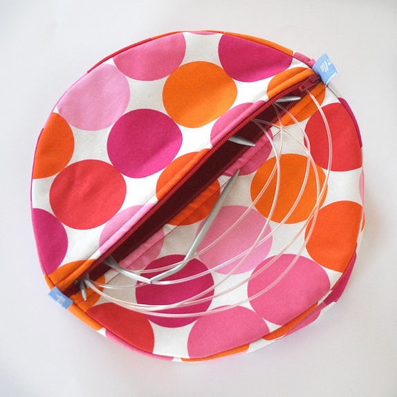 Mønster på praktisk rundpinneetui - Epla
