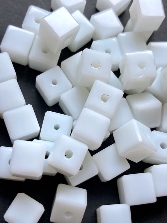 Hvite kuber - perler (5250) - Epla