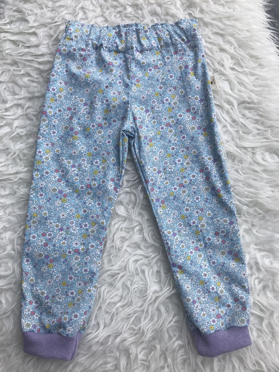 Genser og bukse - Epla