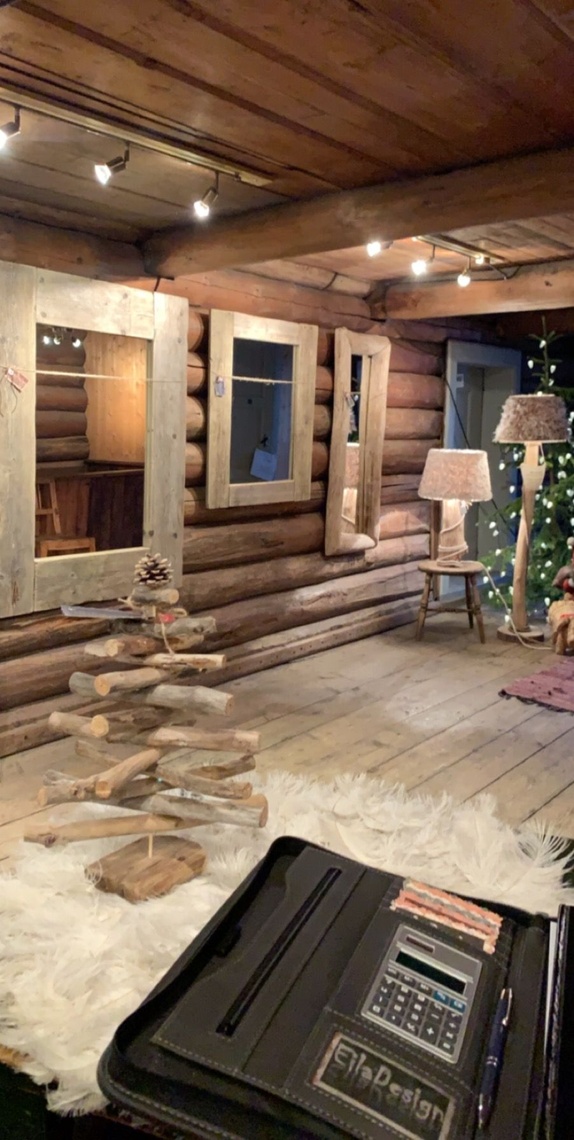 Stort speil med drivved ramme - Epla