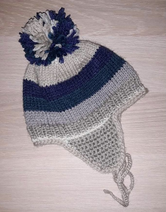 Barnelue med øreklaffer - Epla