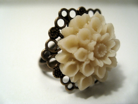 Kremhvit rose-ring - Epla