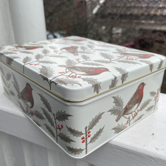 Julete kakeboks med kristtorn og fugler - Epla