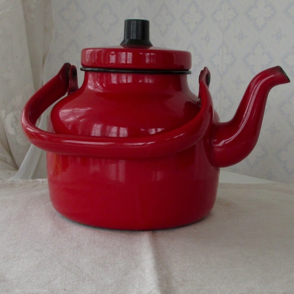 Kockums røde kaffekjele - Epla