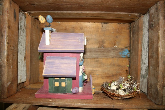 Påske: Tre-hus med egg og hare - Epla