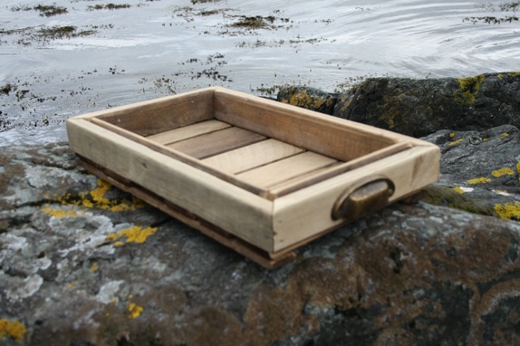 Serveringsbrett i rekved (drivved).Fri frakt. - Epla