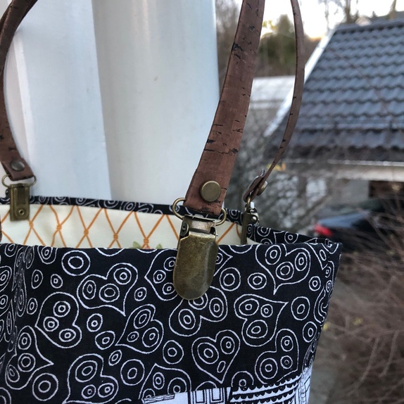 Handlenett sort/hvitt med lange håndtak - Epla