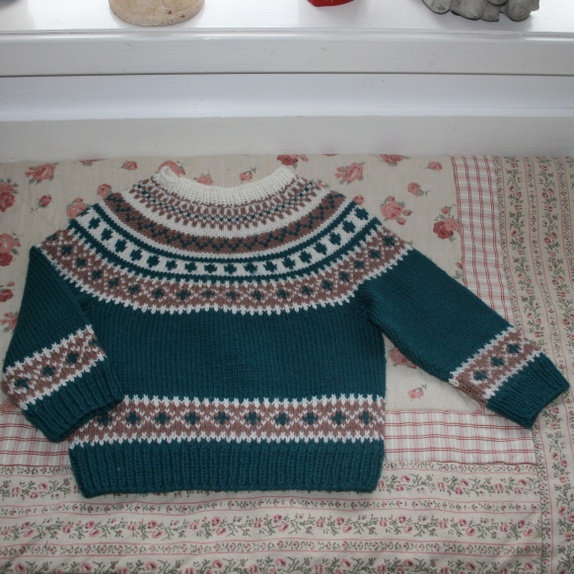 Barnegenser i eskimo-mønster - Epla