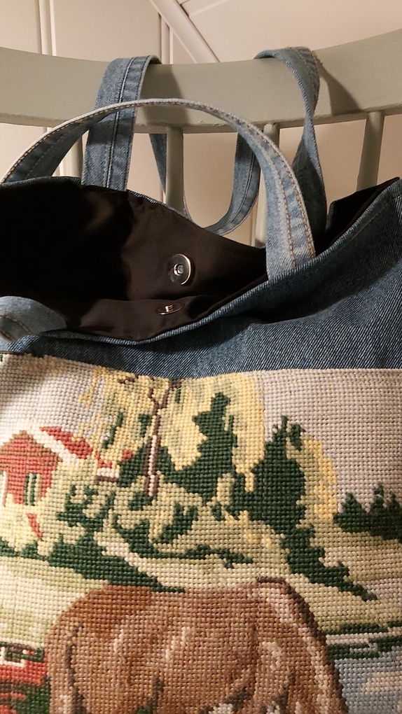 Dongeri veske med broderi. - Epla