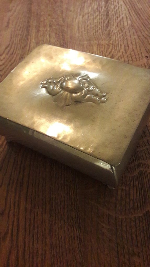 Skrin i tinn med teak boks. - Epla