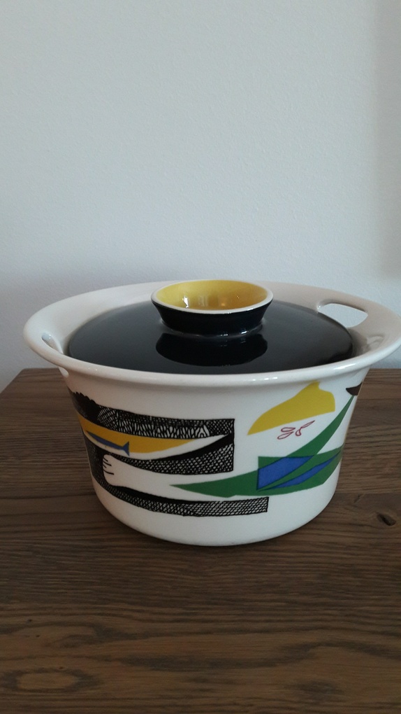 Figgjo skål. - Epla