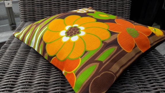 Retro pute i 70- talls tekstiler. - Epla