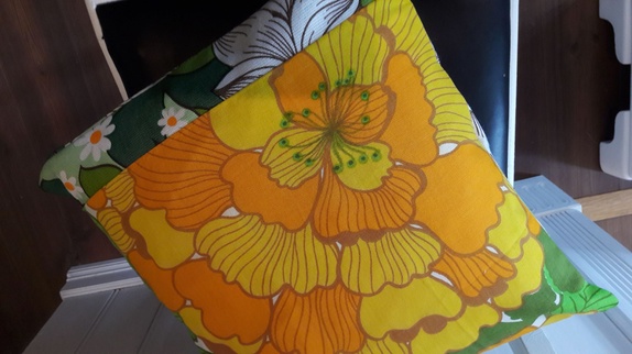 Sjarmerende retro pute. - Epla