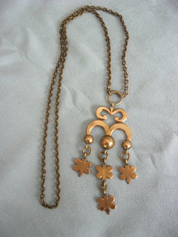 Finsk bronse med heng - Epla