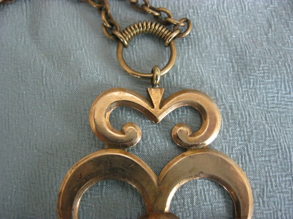 Finsk bronse med heng - Epla