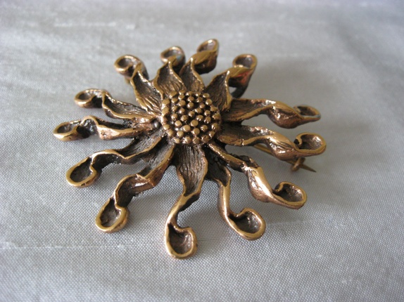 Knut P - stor bronsenål - Epla