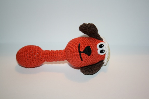 Søt baby rangle av hund - Epla