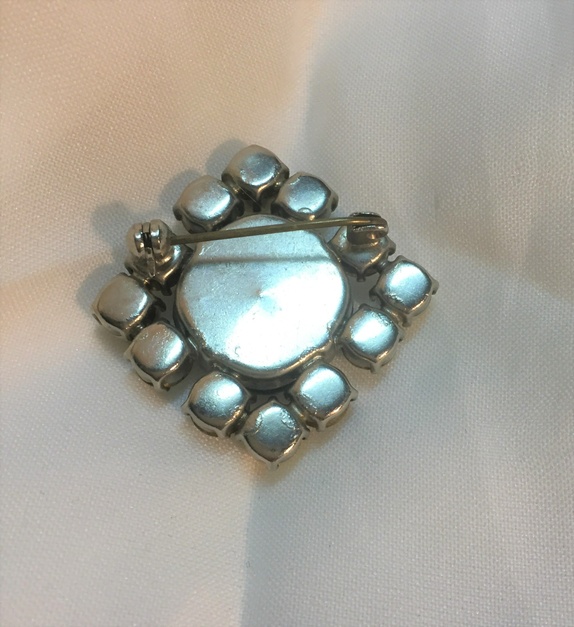 Vakker vintage brosje - Epla